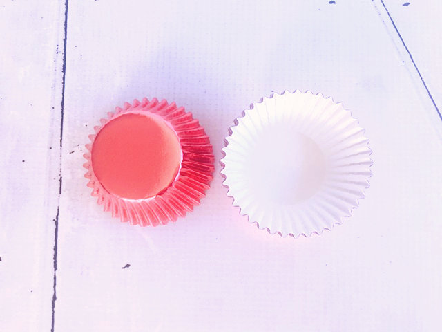 Mini CUPCAKE LINERS X 12 - FOIL PINK (398 SIZE)